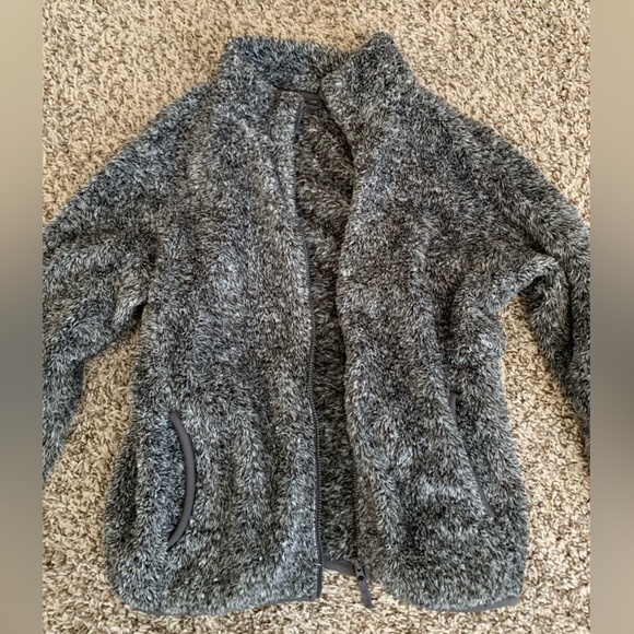 Uniqlo | Jackets & Coats | Uniqlo Fake Fur Jacket Size 112 Kids | Poshmark